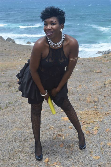 St Maarten Sexy Mothers Photo Shoot