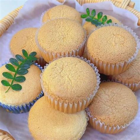 Chiffon Cupcakes Soft And Fluffy Cafe Deluxe
