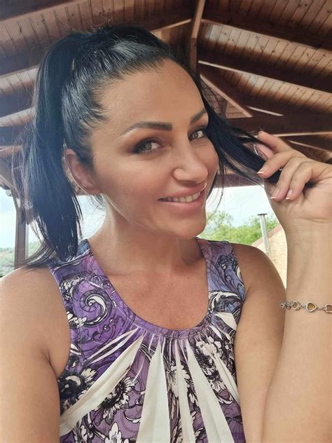 A Cheeky Smile A Glint In The Eye Feeling Good About Myself Today R