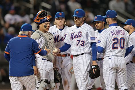 New York Mets Super Fan Turned Troll Joins Fans In Mercilessly Mocking New York Mets Super Fan Turned Troll Joins Fans In Mercilessly Mocking