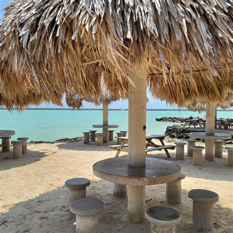 Blackbeards Beach Bar And Restaurant Cerros Menu Prices And Restaurant