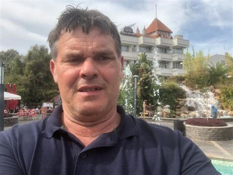 Attractive Male Seeks Sex Paignton