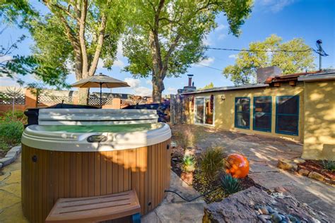 Rustic Adobe Style Home W Hot Tub In Santa Fe Santa Fe