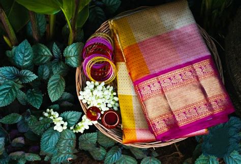 শাপলা শালুক Sapla Saluk শাপলা শালুক Sapla Saluk