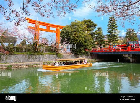 Kyoto Japan April 2 2023 Okazaki Jikkokubune Boat Ride Runs A Three