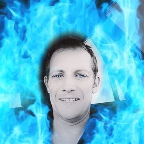 Adam Sedric1982 • Threads Say More