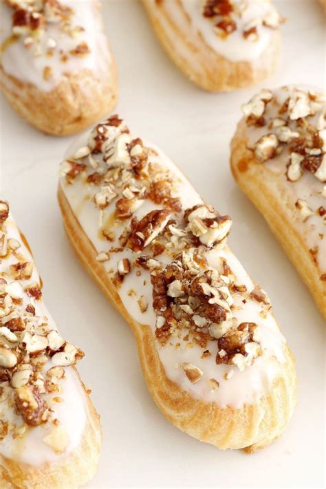Vanilla Eclairs With Pecans Lil Cookie Eclair Recipe Desserts