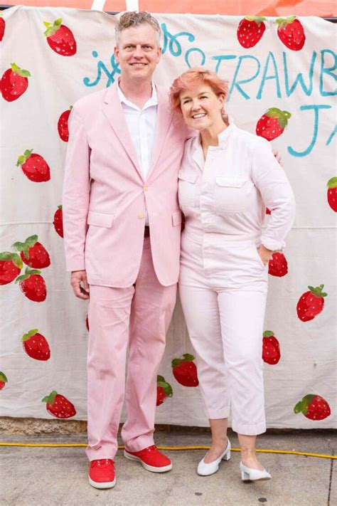 3 Hot Sexy Jeni Britton Bauer Bikini Pics