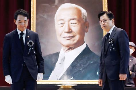 그들이 이승만을 덮쳤을 때