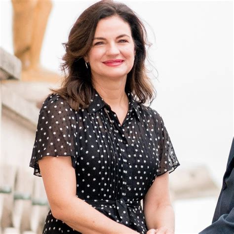 Rebecca Mikell Fora Travel