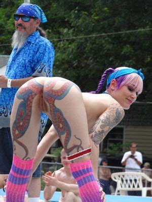 Bubaliciousbabes Busty Barista Babes And Frivolous Festival Sluts