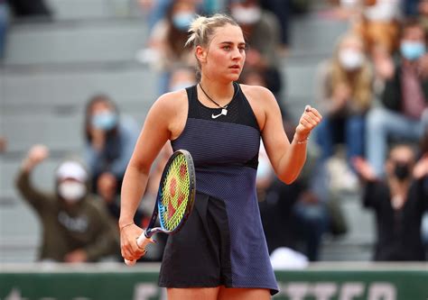 Download Marta Kostyuk Wallpaper