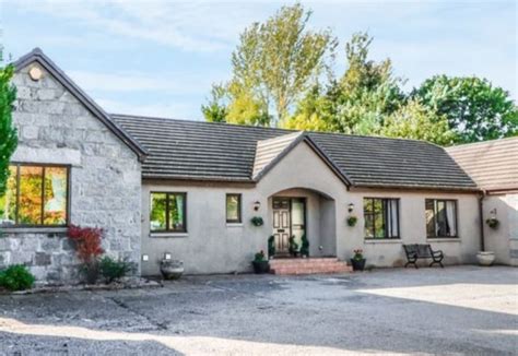 Hen Accommodation Hen Party Houses Hen Apartments