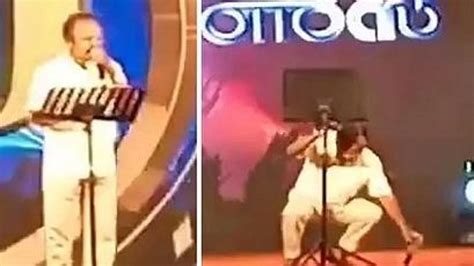 Veteran Singer Edava Basheer Passes Away At Pathirappally While Performing On Stage