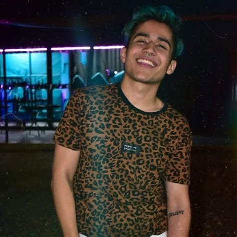 Leonar Olivar Leonarolivar • Threads Say More