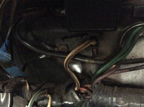 2 Prong Something Mounted Under Fuse Block Mgb And Gt Forum The Mg Experience