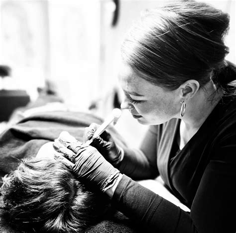 Twee Weken Na De Eerste Opzet Tijdens En Na De Behandeling Probeer Ik