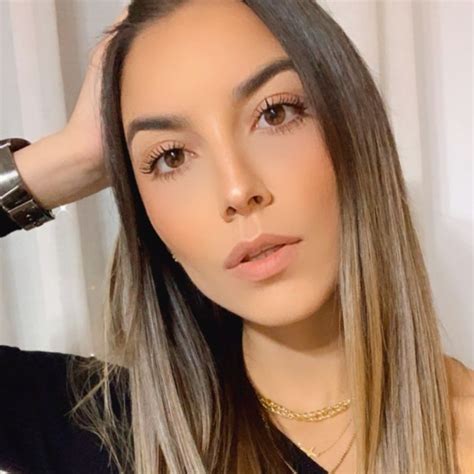 Daniela Fernandes Encargado De Redes Sociales Distribuidora Dianela Linkedin