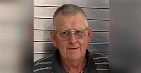 Robert L Gray Obituary Visitation And Funeral Information