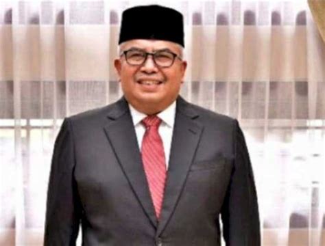 Dilantik Jadi Pj Gubernur Aceh Ini Profil Bustami Hamzah