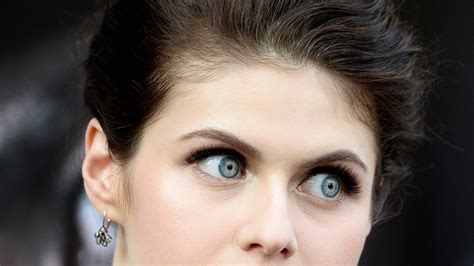 Alexandra Daddario Eyes Color