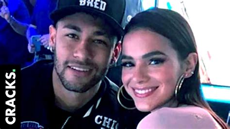 Neymar Avrebbe Partecipato Al Matrimonio Della Sua Ex Ragazza Per Una