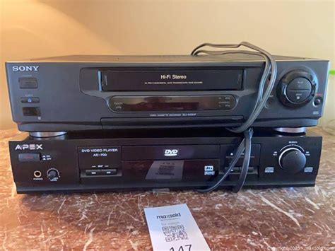 Sony Slv 940hf Vcr And Apex Ad 700 Dvd Player Maxsold