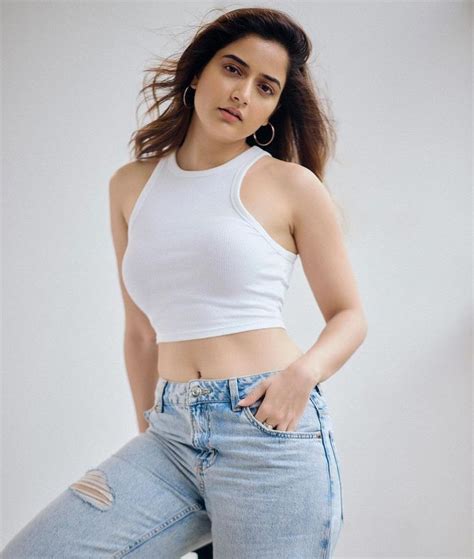 Ashika Ranganath Beautiful Curvy Women Beautiful Girls Beautiful
