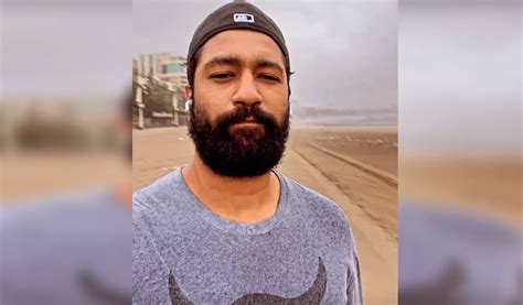Vicky Kaushal Looks Handsome In His New Beard Look Telangana Today