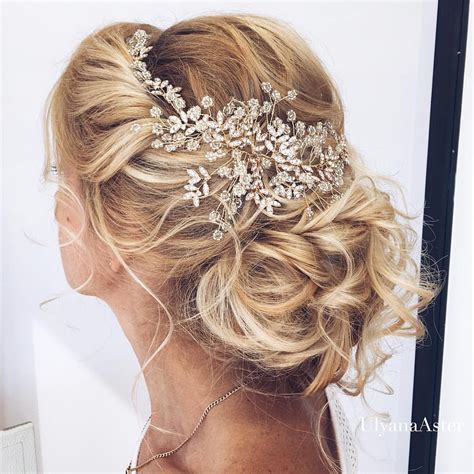 35 Romantic Wedding Updos For Medium Hair Wedding Hairstyles 2024