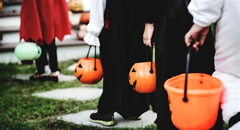 Sex Offenders Sue Over Signs Discouraging Trick Or Treaters Fox Business