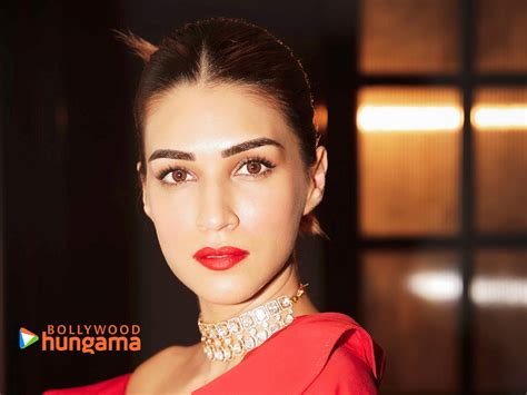 Kriti Sanon Wallpapers Kriti Sanon 8 23 Bollywood Hungama