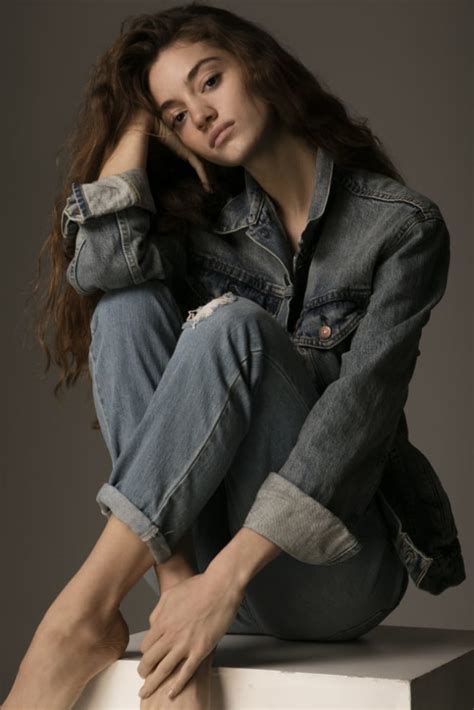 Nanda Isaia Vn Model Management