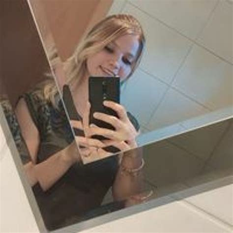 Stream Sarah Kumpis Music Listen To Songs Albums Playlists For Free