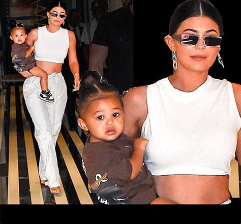 Latest Celebrity News Gossip And Photos Tv And Showbiz Daily Mail Online