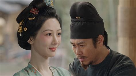 死敵質疑微微身份，微微現場1v4全勝證明身份😎霸道男友露面驚艷全場【微微一笑很傾城love O2o偶像甜寵青春校園言情 死敵質疑微微身份，微微現場1v4全勝證明身份😎霸道男友露面