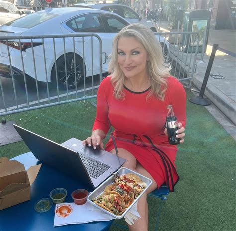 Betsy Kling R Curvynewswomen