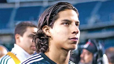 De La Mano De Diego Lainez