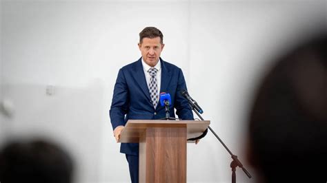 Thuma Hubert Liderul Taberei Anti Bolojan Iese La Atac și Trage Un