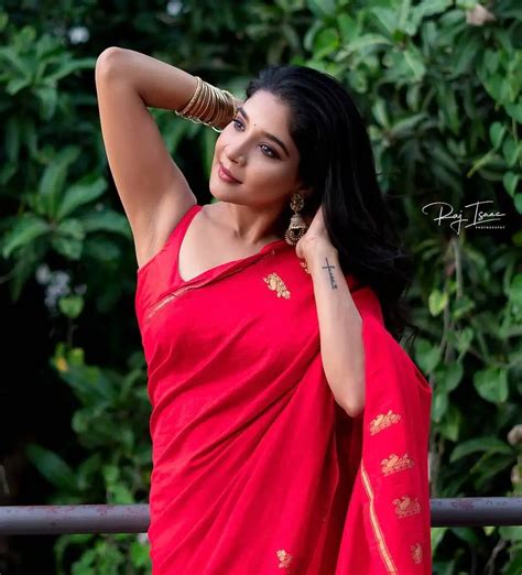 Sakshi Aggarwal Scrolller