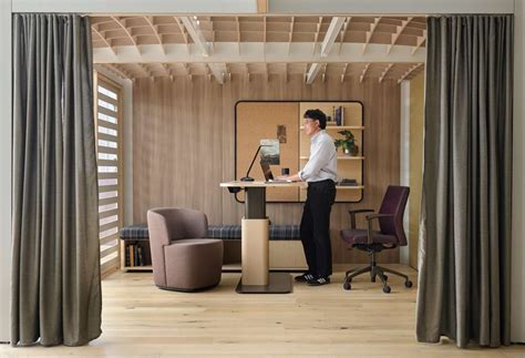 Ofs Ally Lounge Product