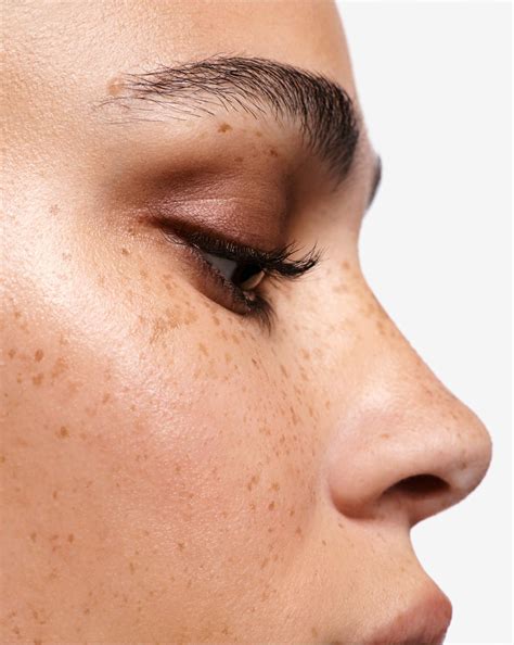 Shadow Stick Glossier