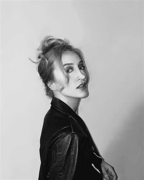 Mina Nikolić 🌳 Instagram