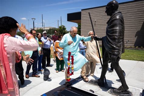 How Brays Oaks Became The Mecca Of Houstons Diversity