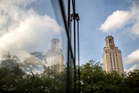 University Of Texas At Austin To Offer 2100 Classes Online The Texas