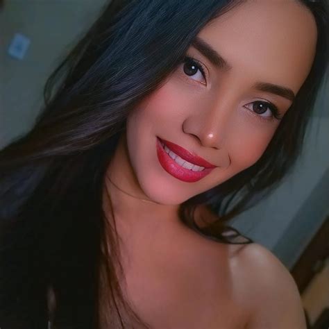 Isabella Carvalho