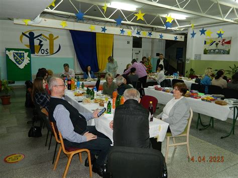 Ramazanski Iftar U „trećoj Osnovnoj školi“ Ju Treća Osnovna škola Ilidža