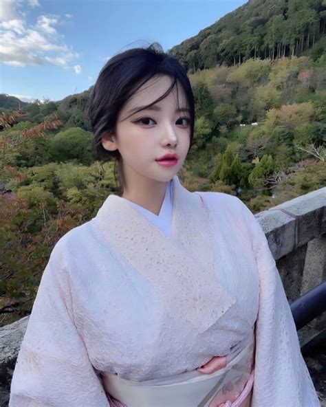 냄비 같이 여행도가고 맛있는것도 먹고 걷고 수다떨고 나 사진도 찍어조 Instagram