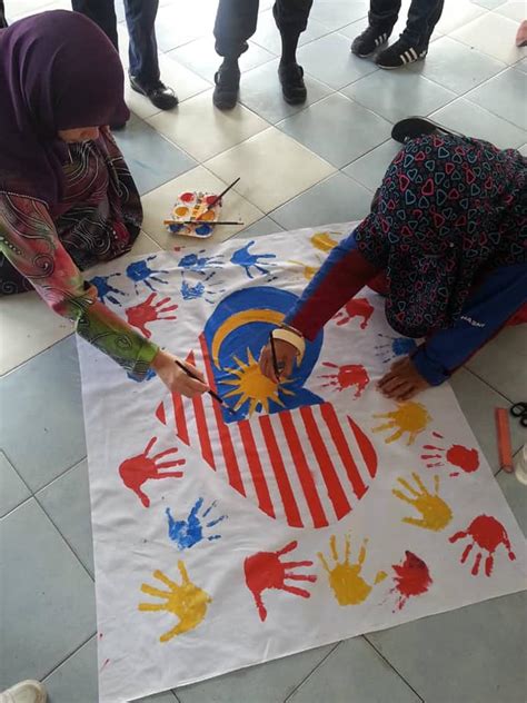 Kayuhan Merdeka Dan Sekolah Kebangsaan Mahang