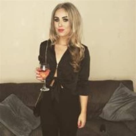 Stream Holly Brougham Music Listen To Songs Albums Playlists For
